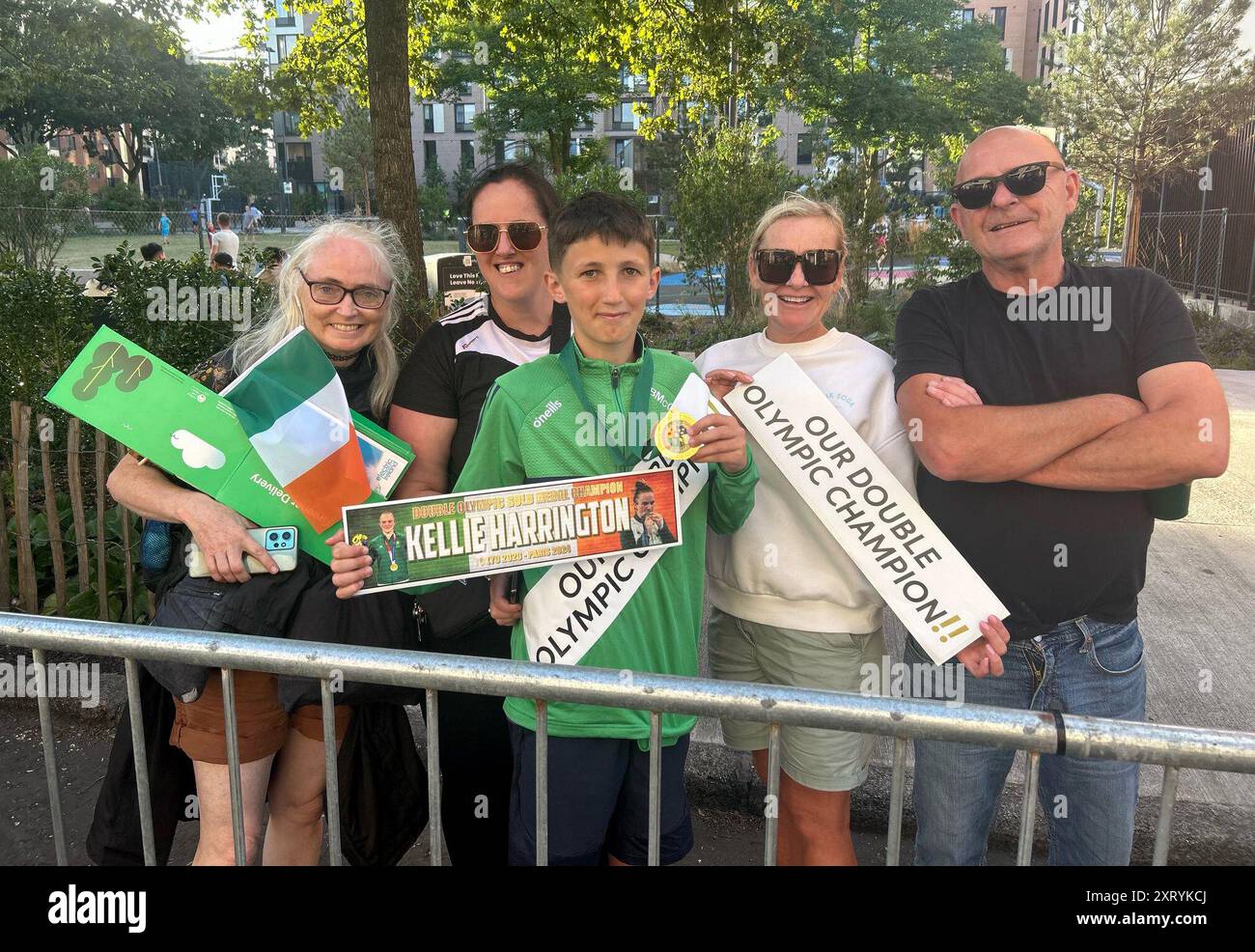 (left to right) Maura O'Byrne, Charlene Bennett, Billy McGannon, Karen ...
