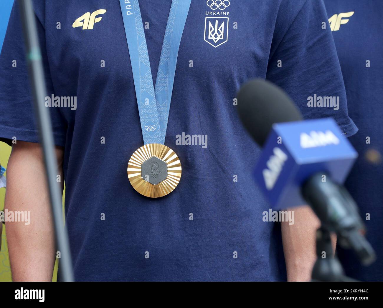 Non Exclusive: KYIV, UKRAINE - AUGUST 10, 2024 - The gold medal of ...