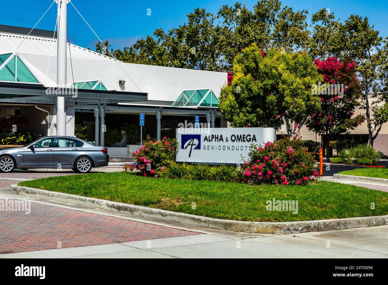 Alpha and Omega semiconductor in Sunnyvale California USA Silicon ...
