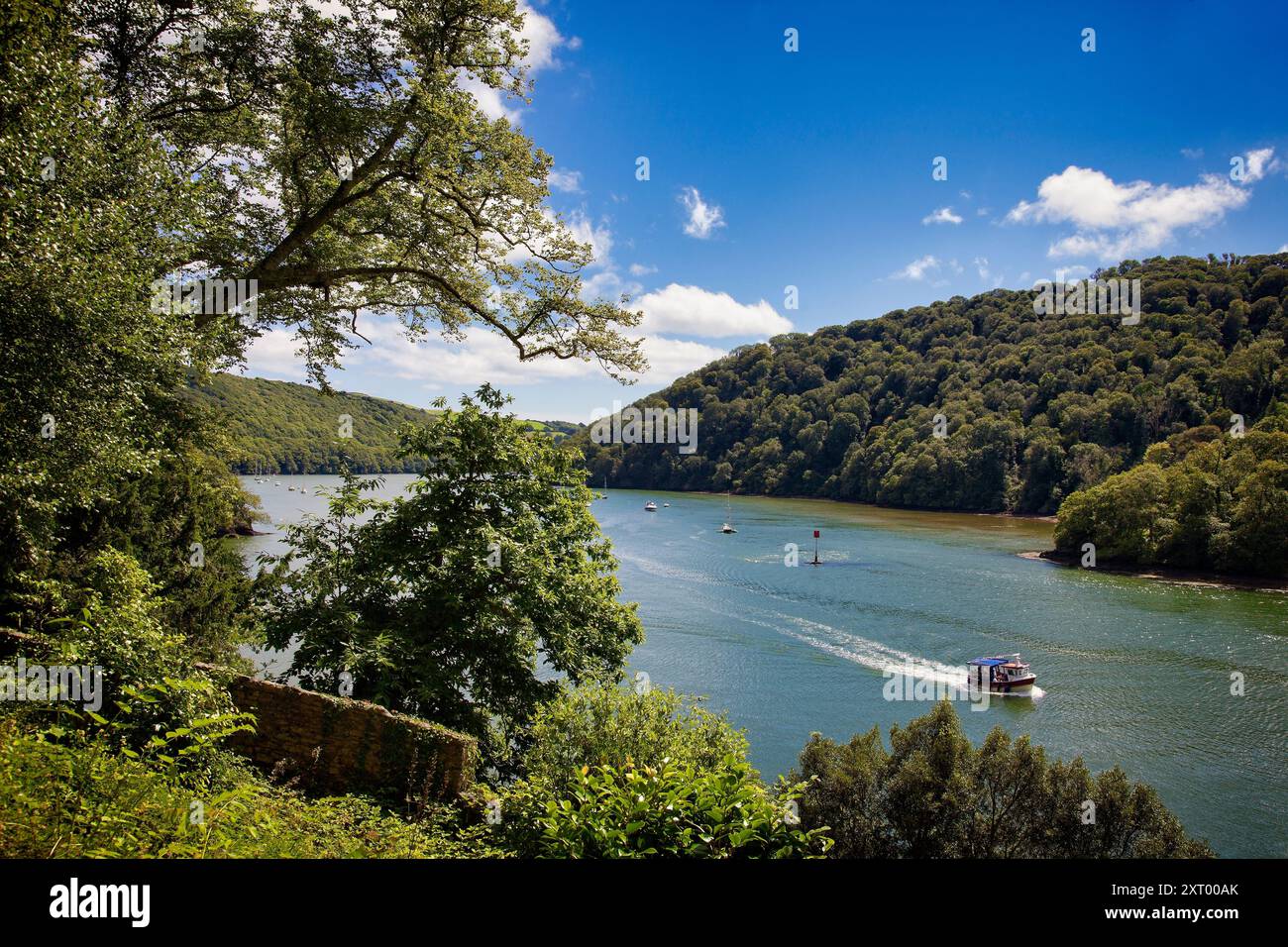 Beautiful river setting hi-res stock photography and images - Alamy