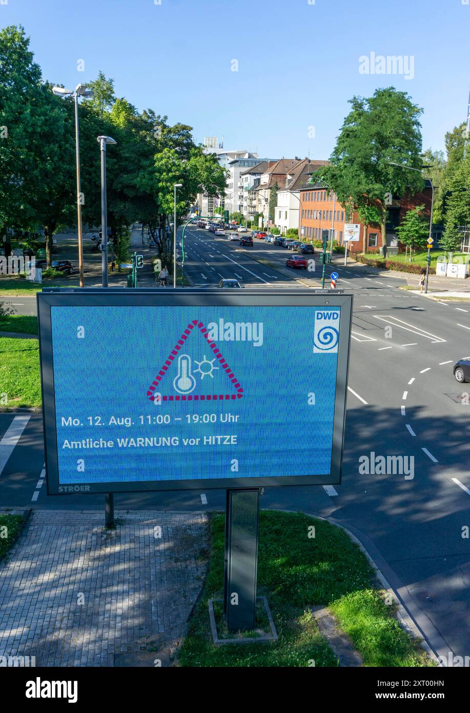Digital message billboard hi-res stock photography and images - Alamy