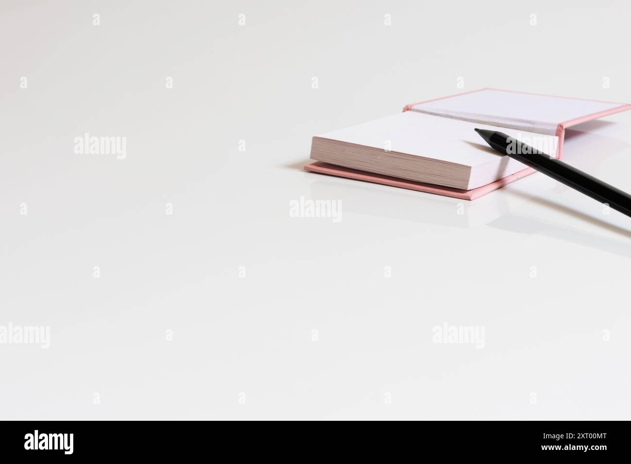 Rigid pen hi-res stock photography and images - Alamy