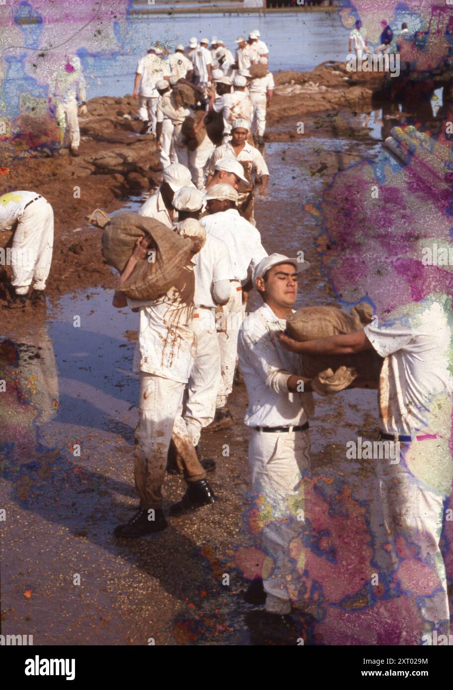 Prisoner work detail hi-res stock photography and images - Alamy