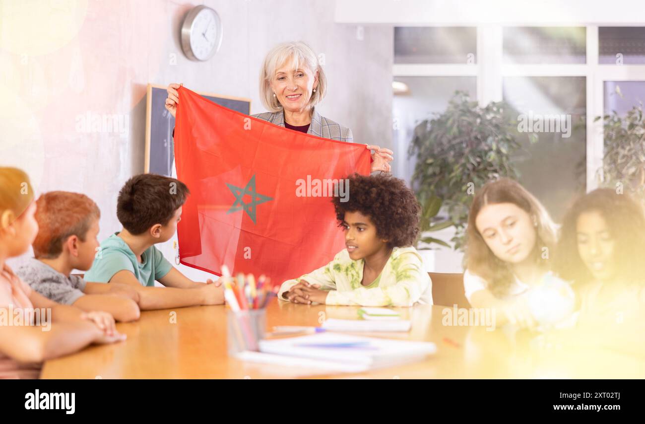School students teacher morocco hi-res stock photography and images - Alamy