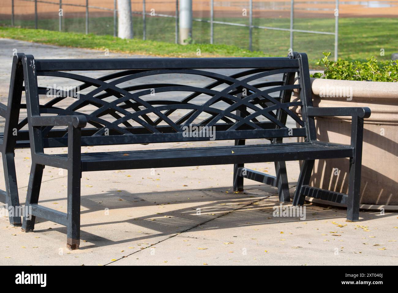 Wrought iron garden bench hi-res stock photography and images - Alamy