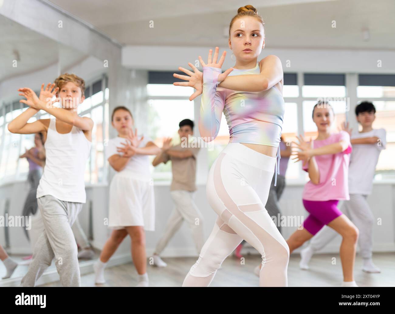 Group of children dancing jazz funk Stock Photo - Alamy