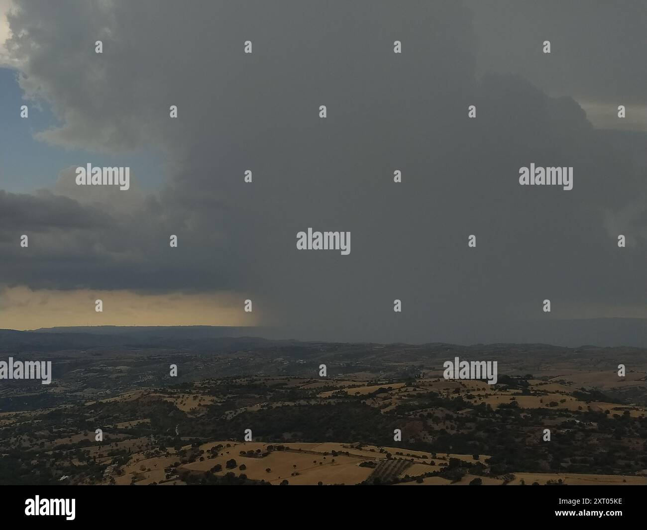 Meteorological contrast hi-res stock photography and images - Alamy