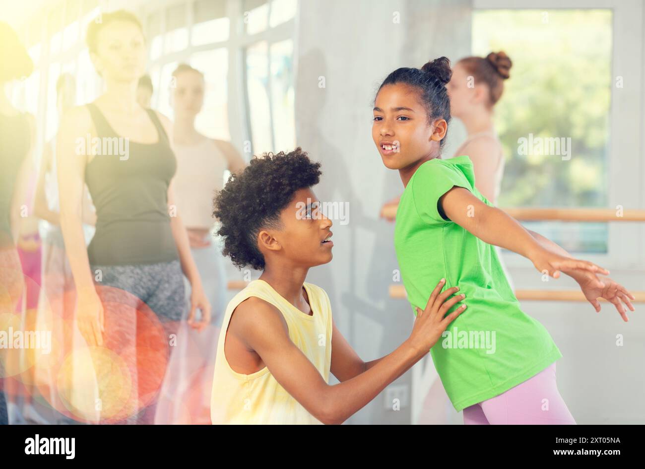 Teen boy girl practicing ballet hi-res stock photography and images - Alamy