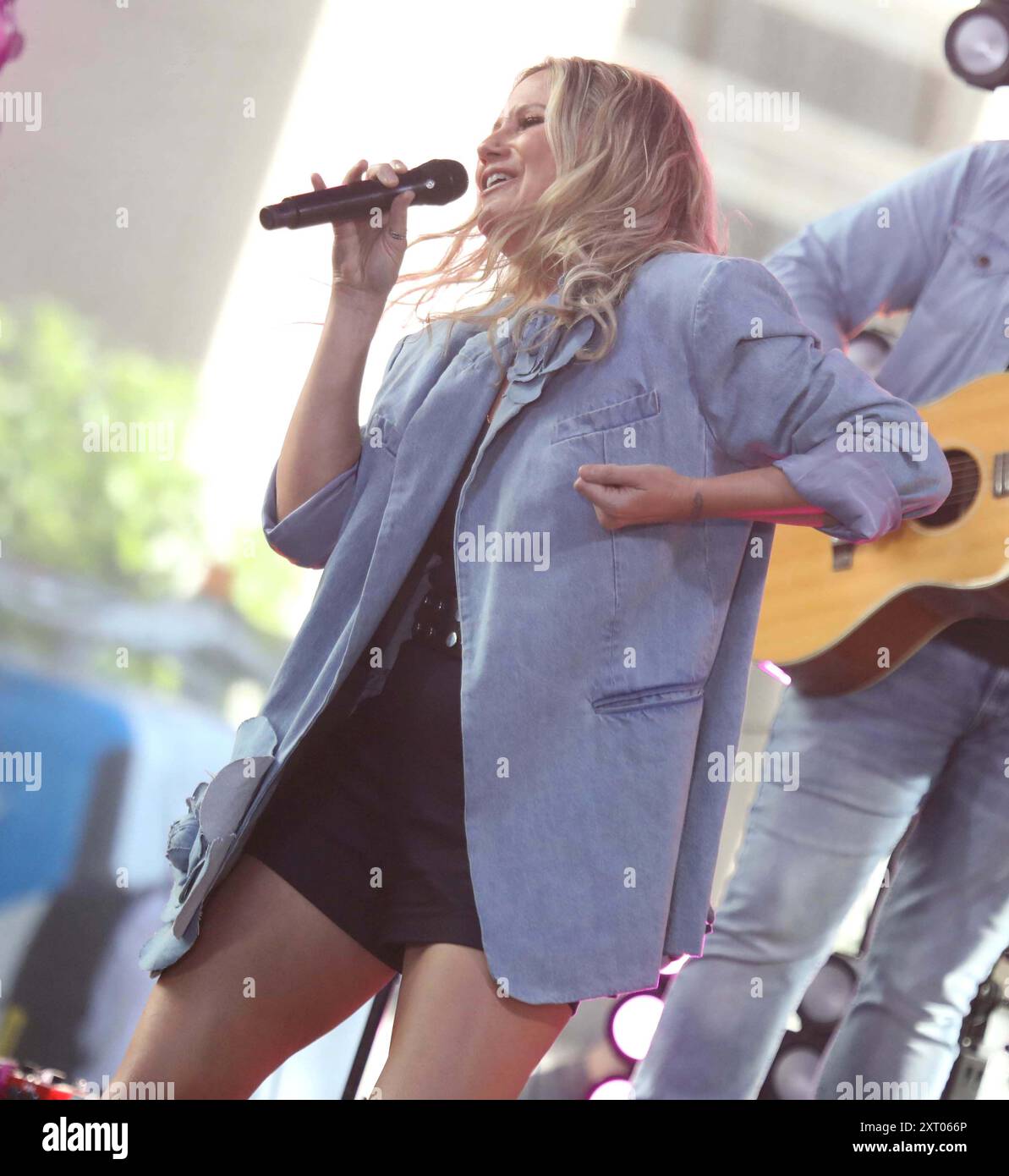 August 12, 2024, New York, New York, USA: Country singer JENNIFER ...