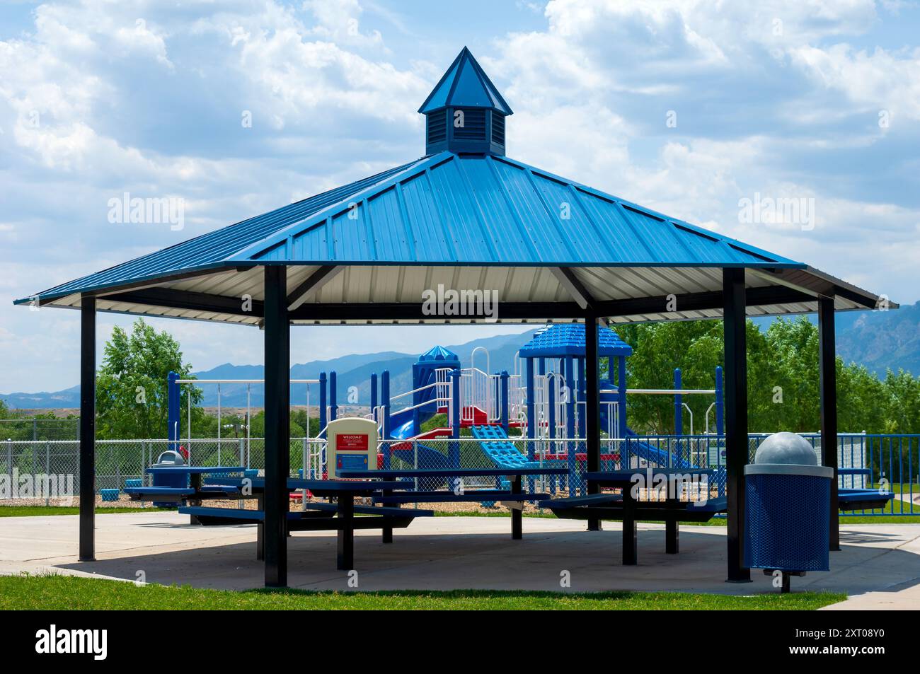 FOUNTAIN VALLEY, COLORADO, USA: A gazebo has a playground in the ...