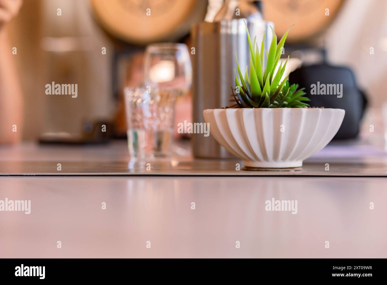 Tabletop decoration hi-res stock photography and images - Alamy