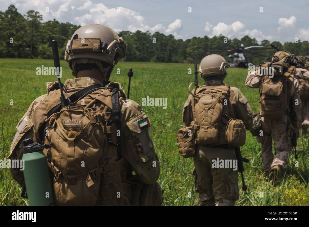 United Arab Emirates soldiers and U.S. Marines with Golf Company, 2d ...