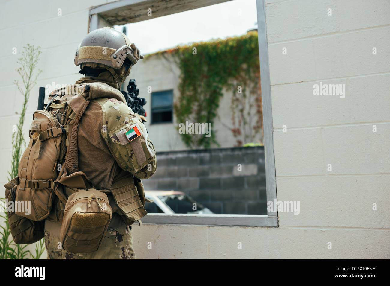 A United Arab Emirates UAE soldier with the Al Forsan Brigade ...