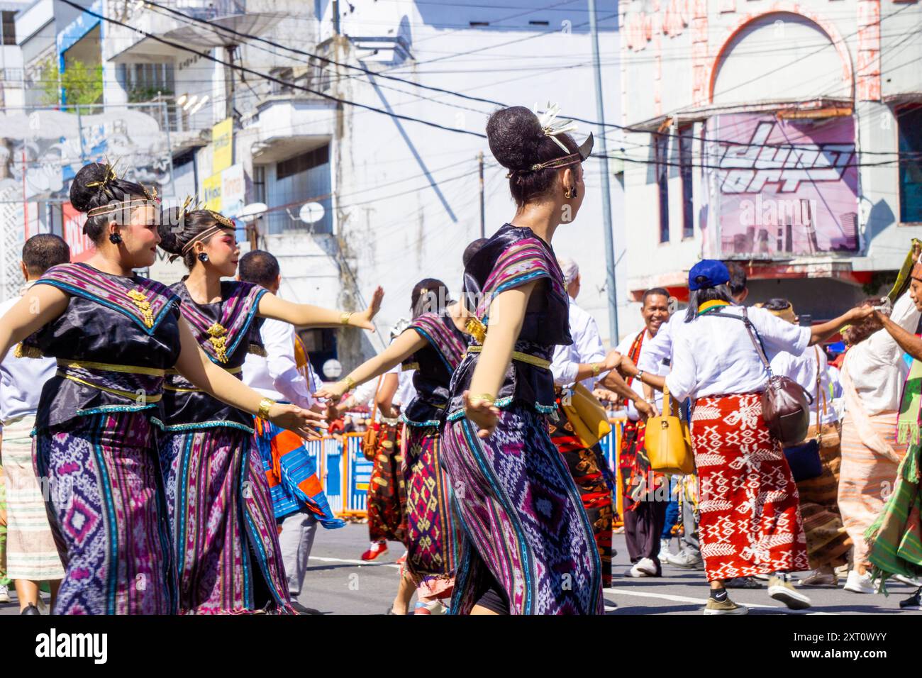 Kupang and dance hi-res stock photography and images - Alamy