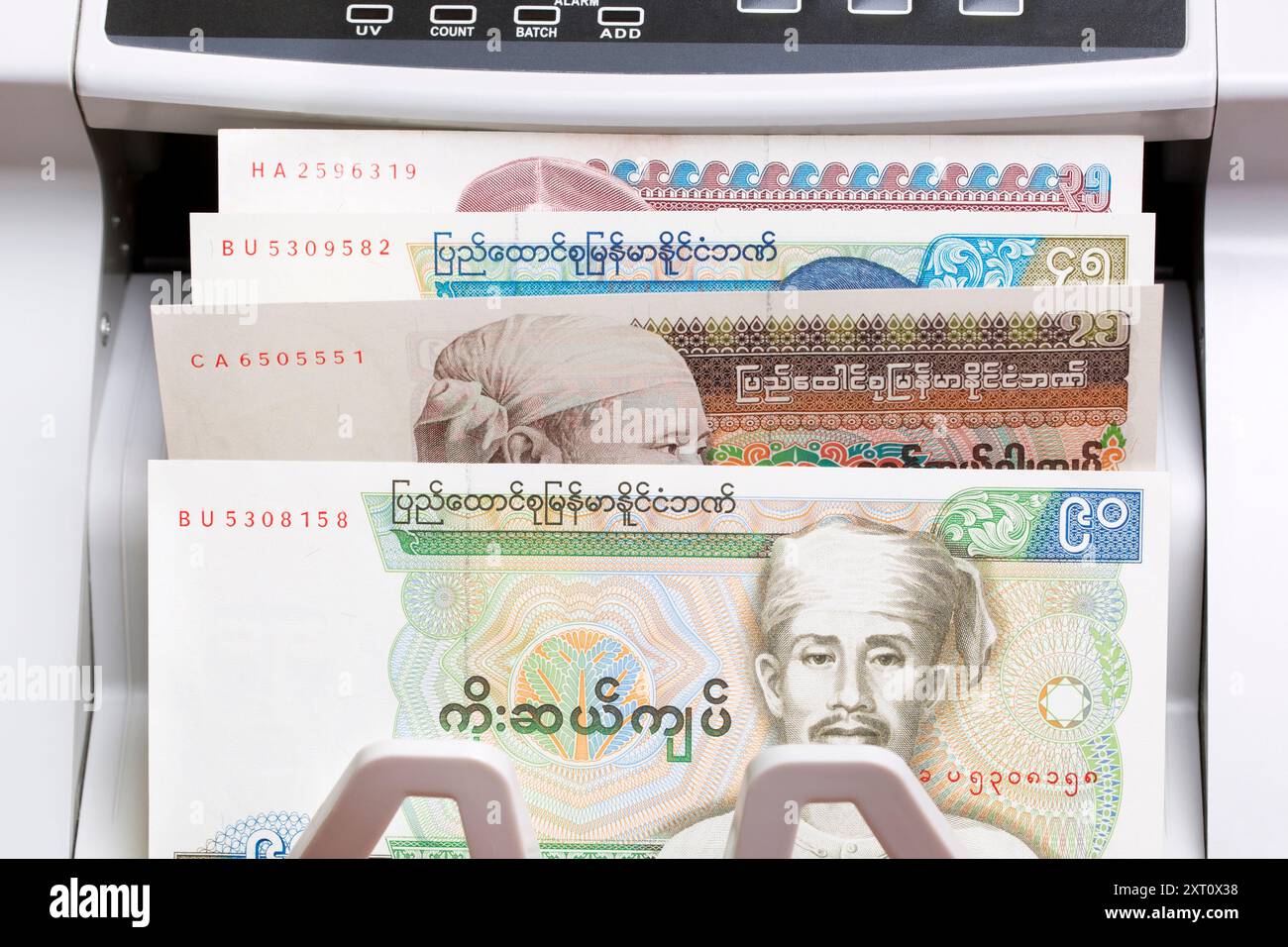 Old Myanmar money - Kyat in the counting machine Stock Photo - Alamy