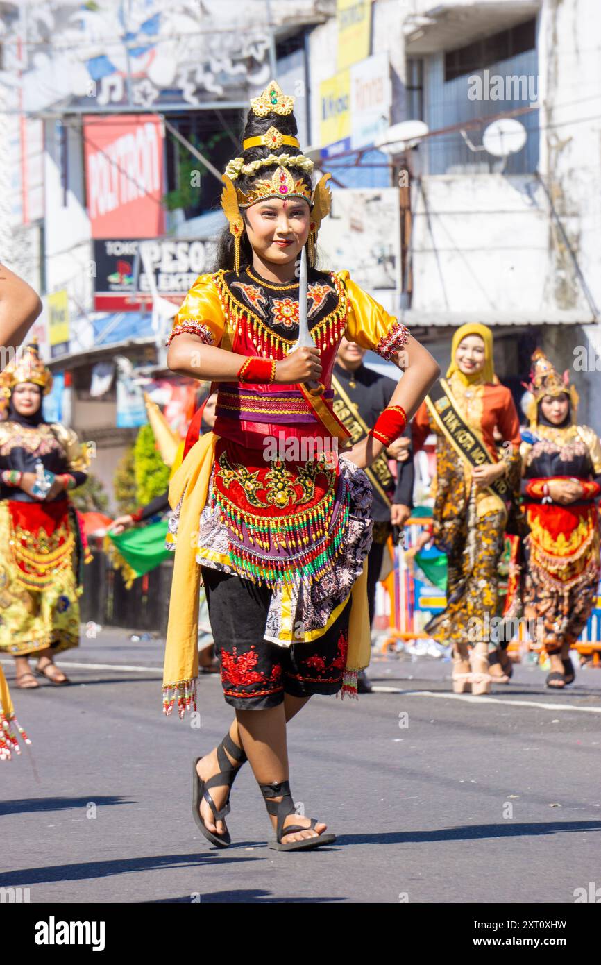 Rainbow Over Majapahit dance from Mojokerto (East Java) on the 3rd BEN ...