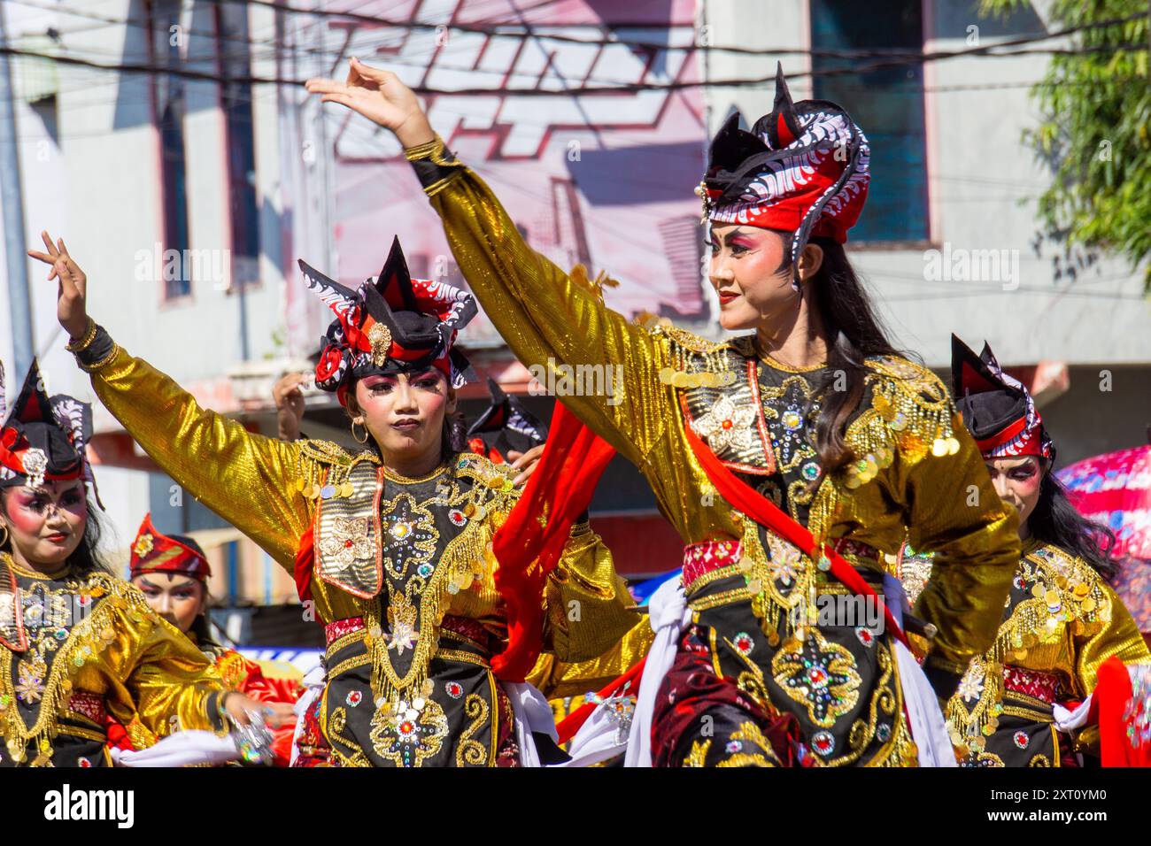Fighting on wedding day hi-res stock photography and images - Alamy