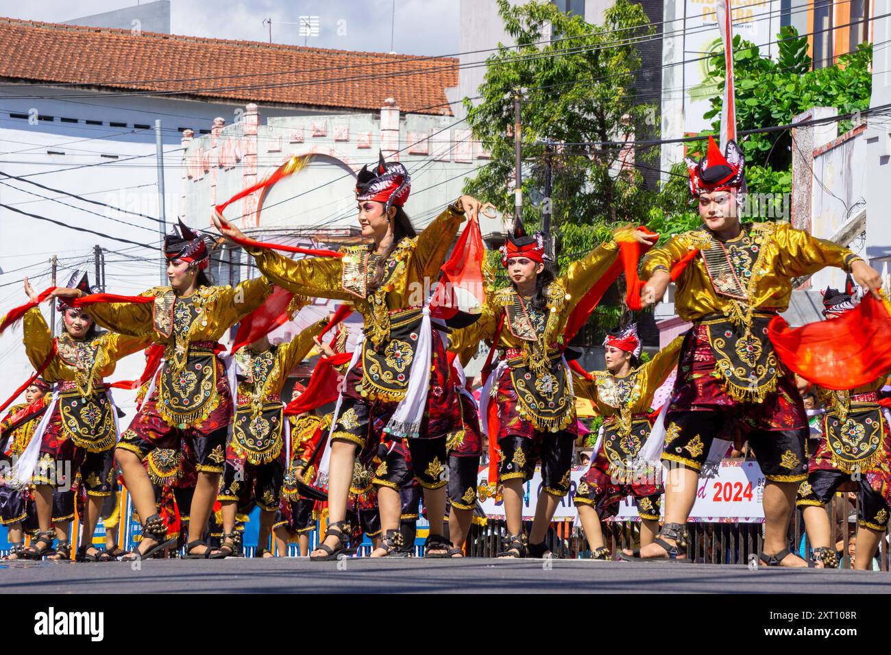 Solo remo hi-res stock photography and images - Alamy