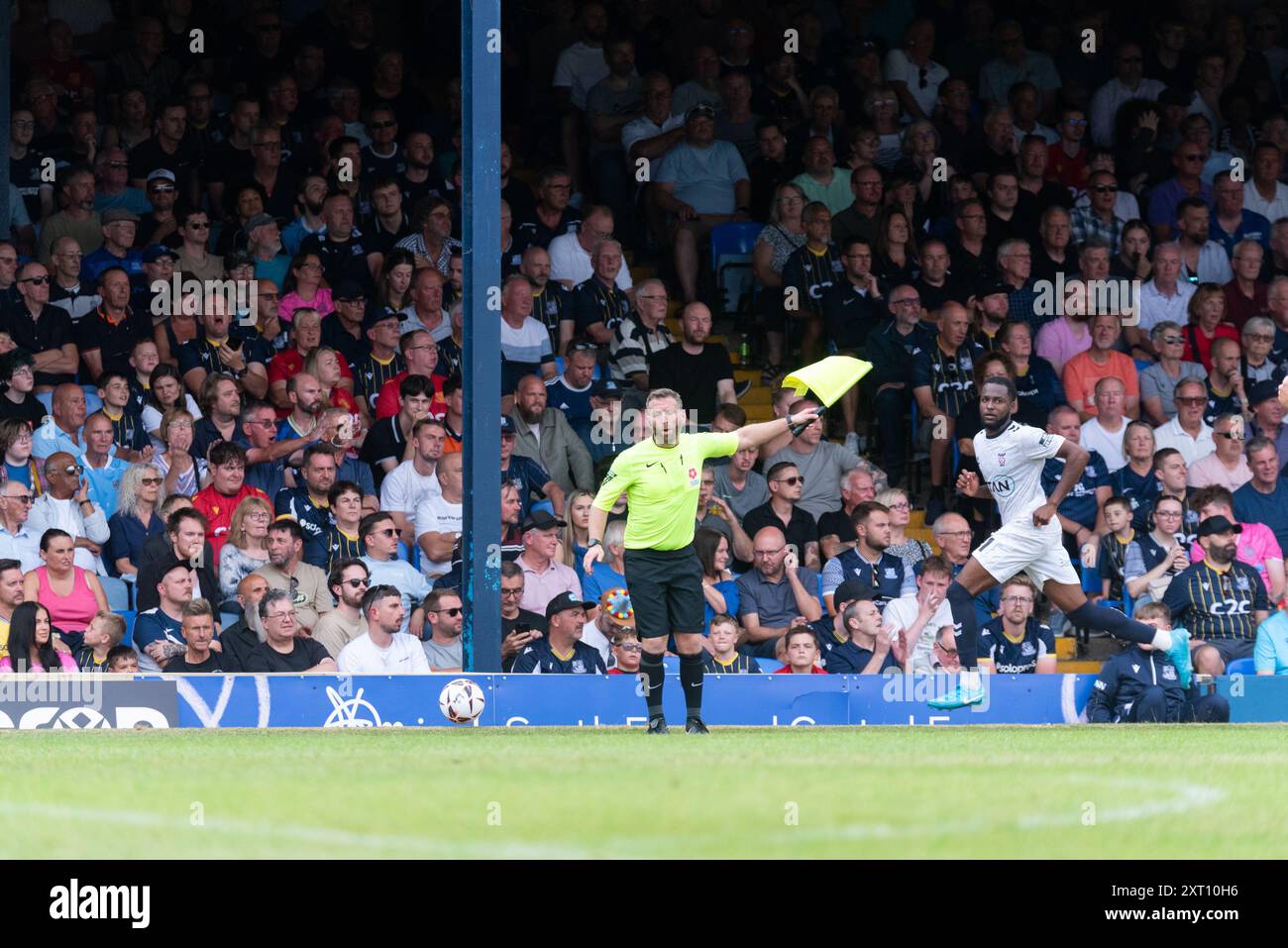 Southend Utd v York City, 2024-25 Vanarama National League at Roots ...