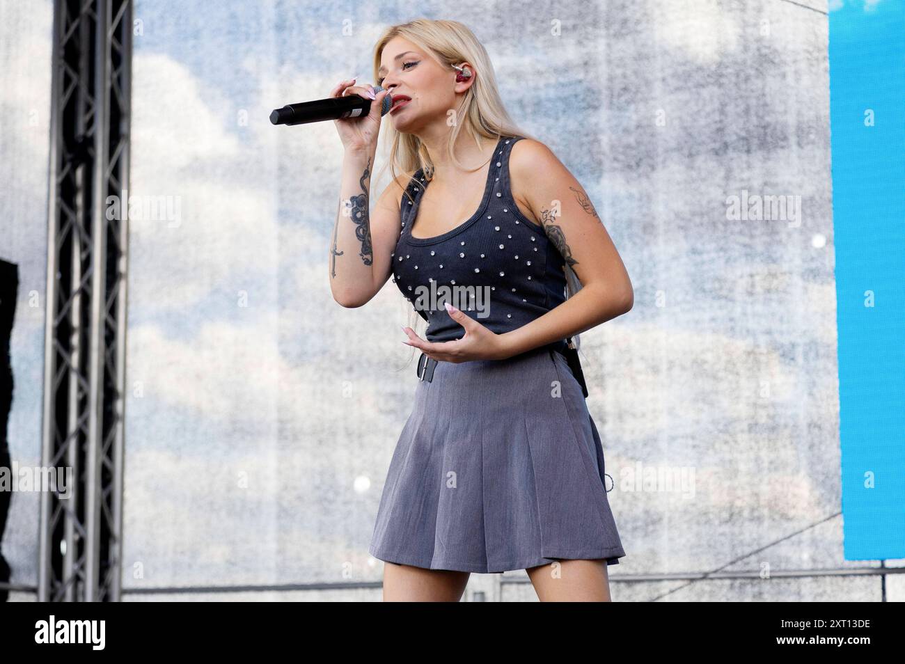 Marie Reim live beim Senftenberger Hafenfest 2024. Senftenberg, 11.08. ...