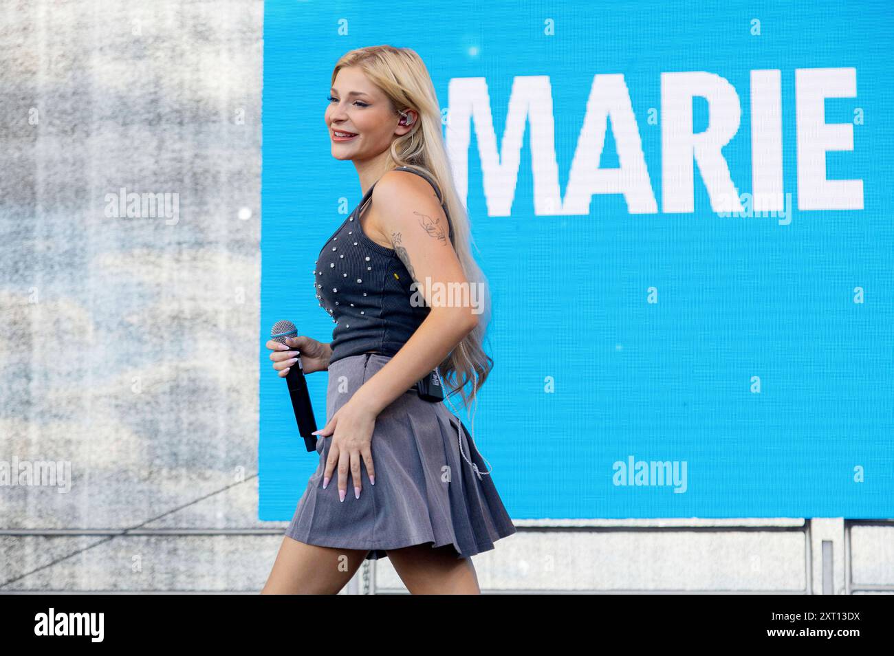 Marie Reim live beim Senftenberger Hafenfest 2024. Senftenberg, 11.08. ...