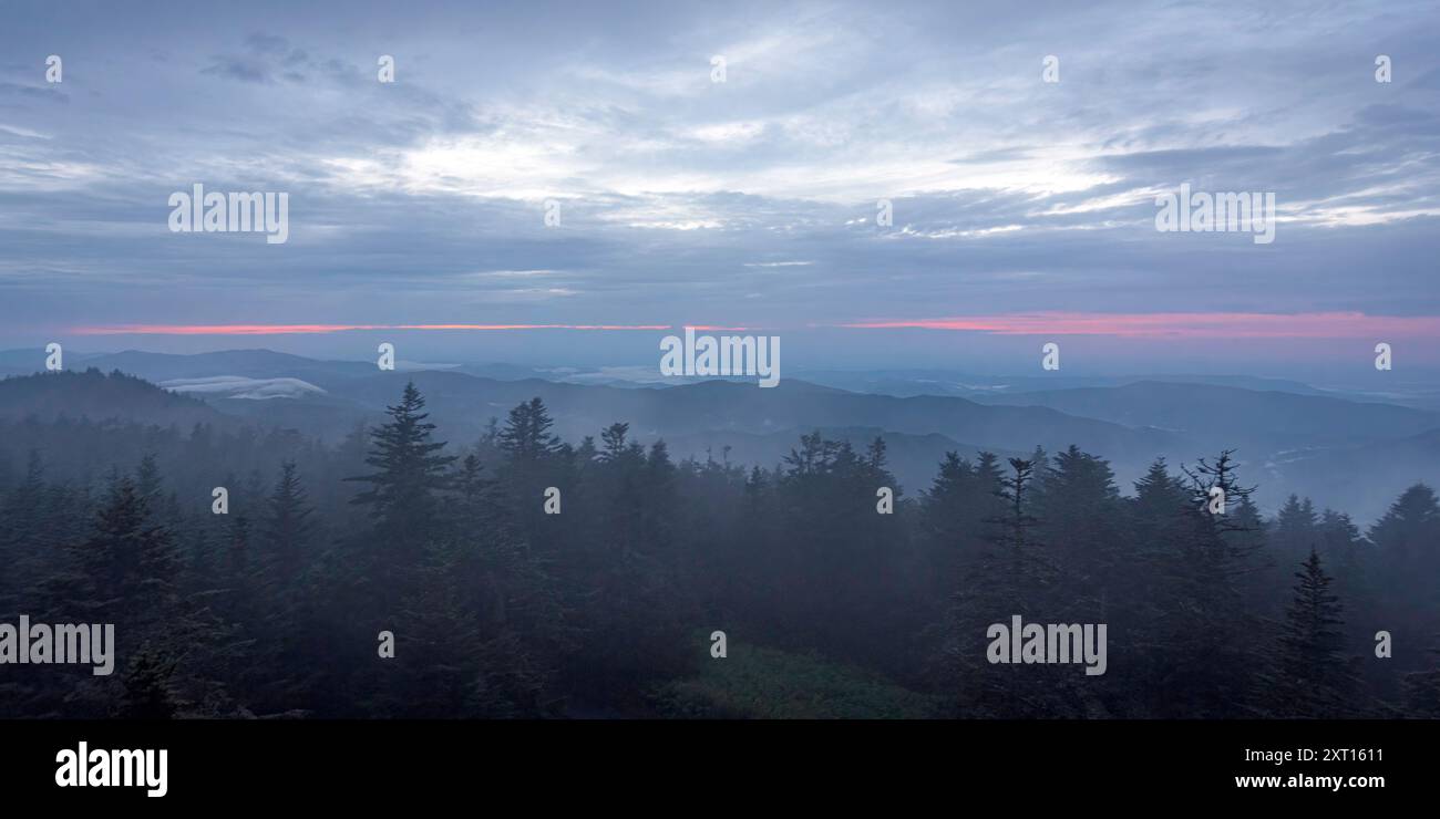 Landscape of the ranges of the Great Smoky Mountains at sunset on an ...