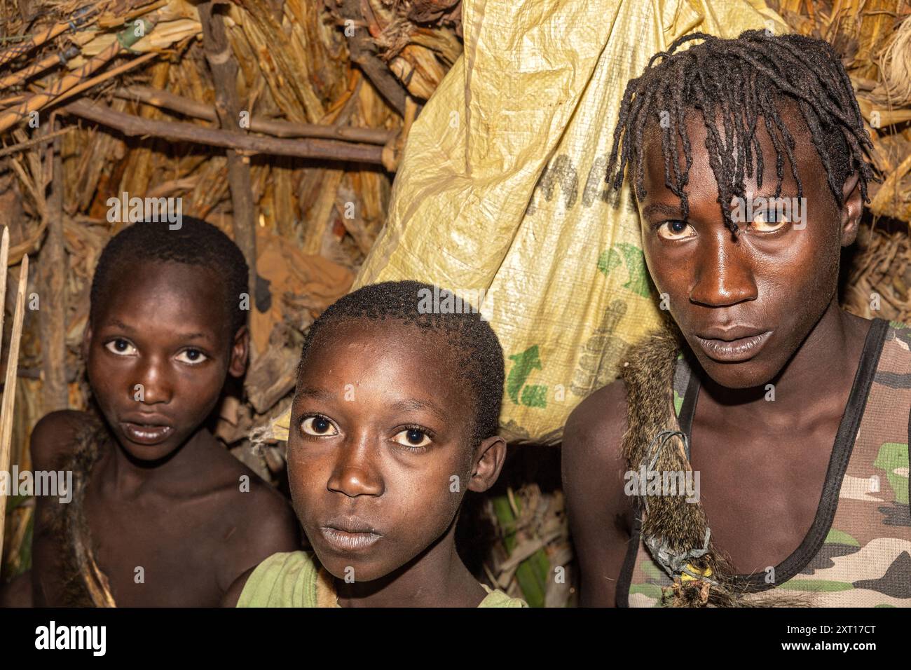 Boys inside tribal hut, Hadzabe tribe, hunter-gatherers, Tanzania Stock ...