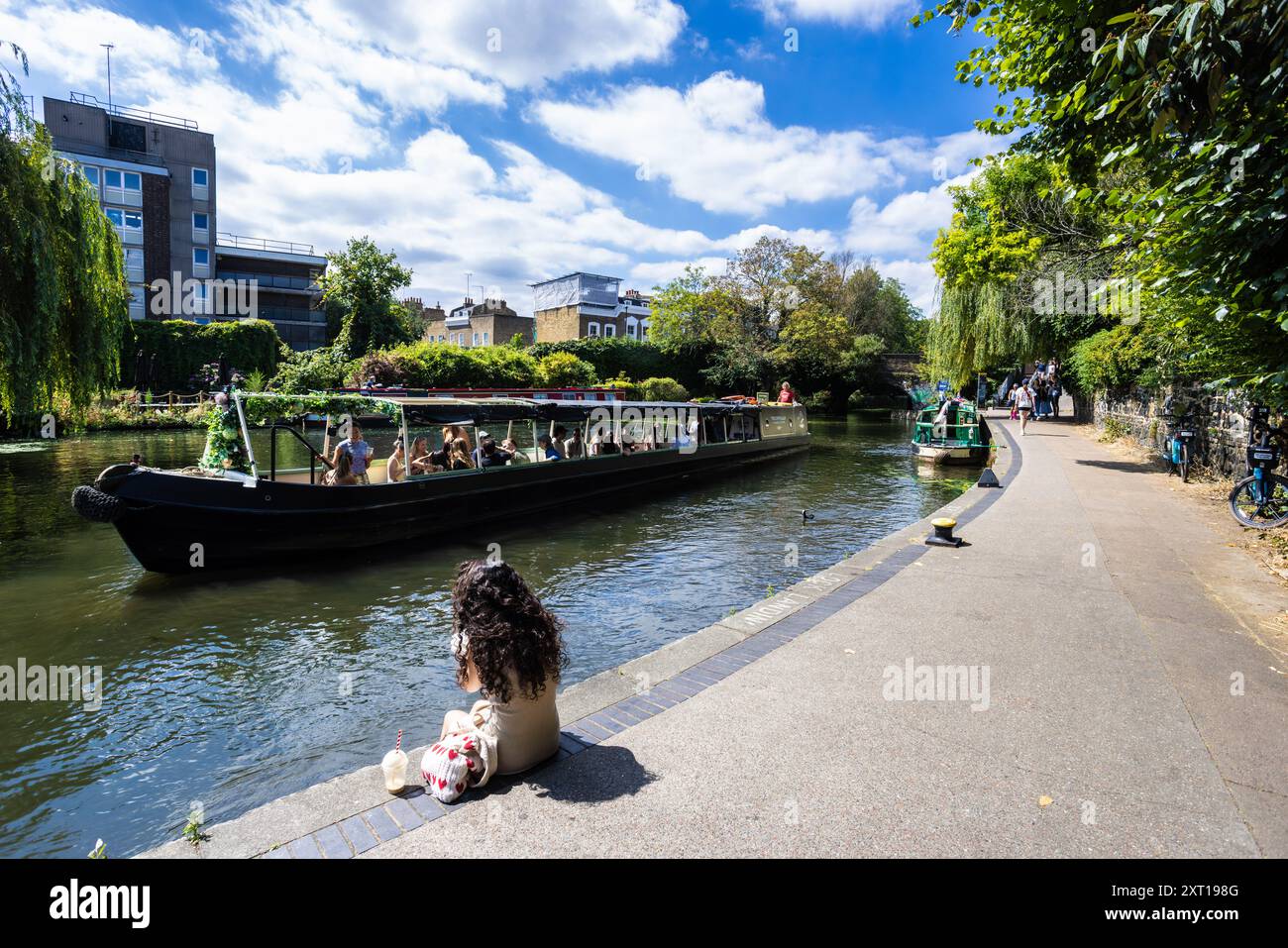 Operating locks on the canal hi-res stock photography and images - Alamy