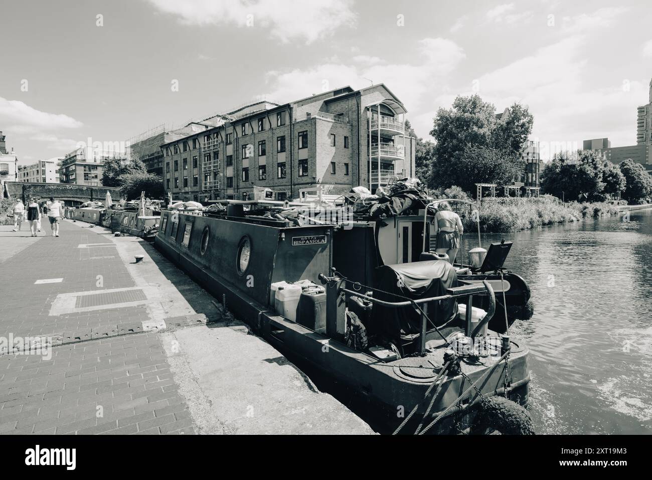 Operating locks on the canal hi-res stock photography and images - Alamy