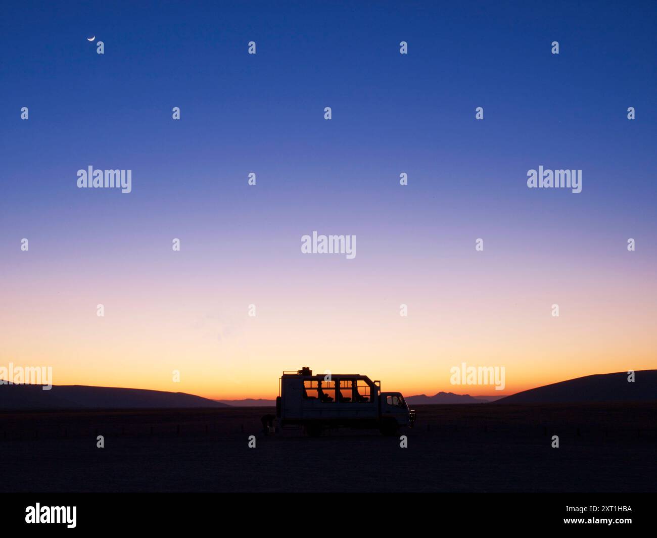 Serene gradients hi-res stock photography and images - Alamy