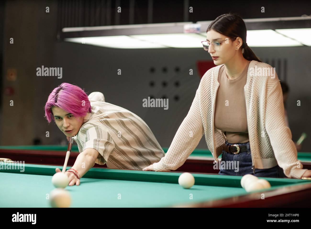 Billiards technique hi-res stock photography and images - Alamy