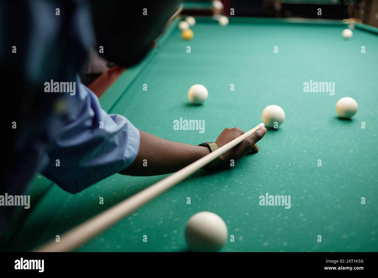 Blue pool table person hi-res stock photography and images - Alamy