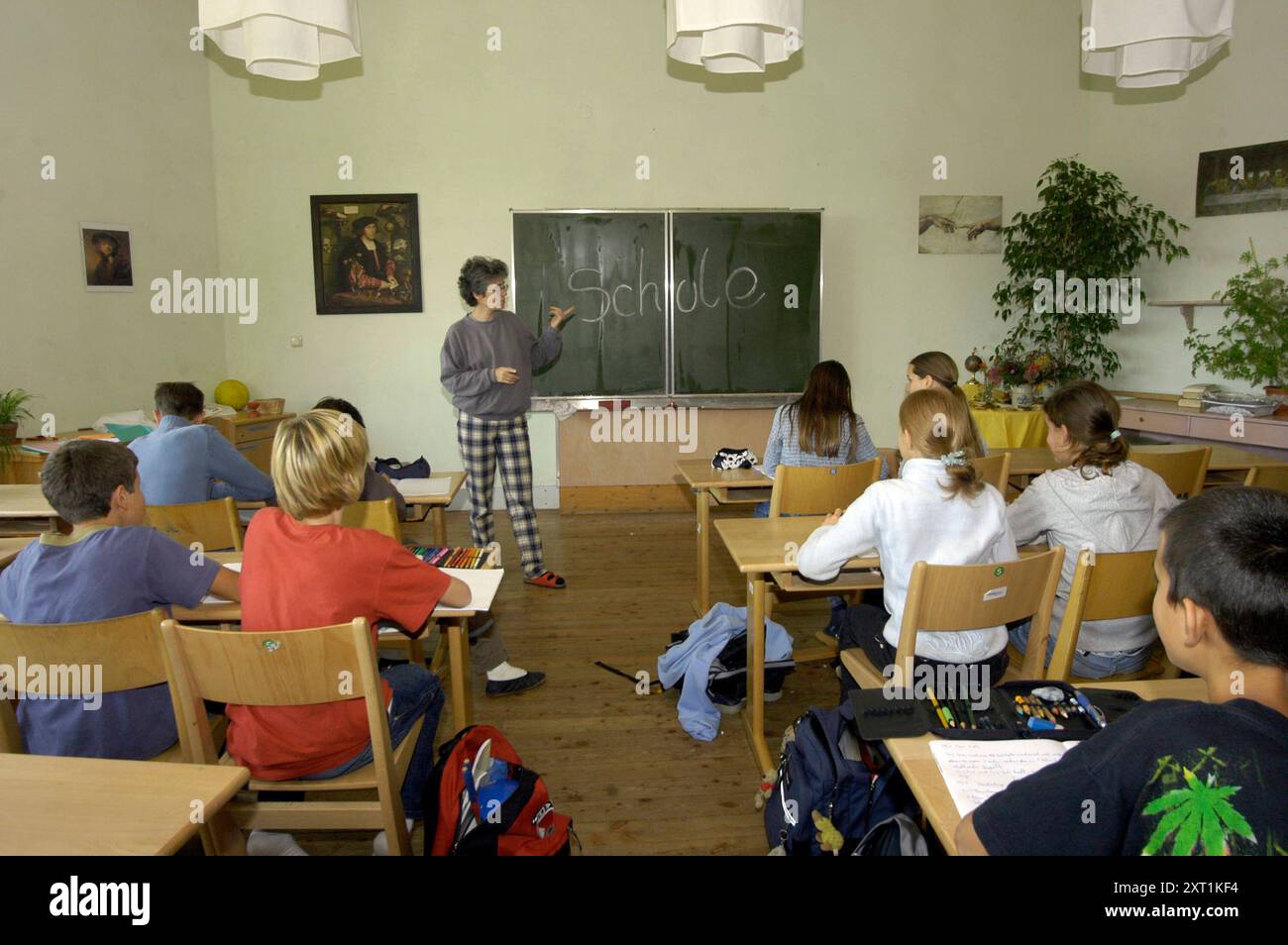 children in lower grade at school, learning and education for young ...