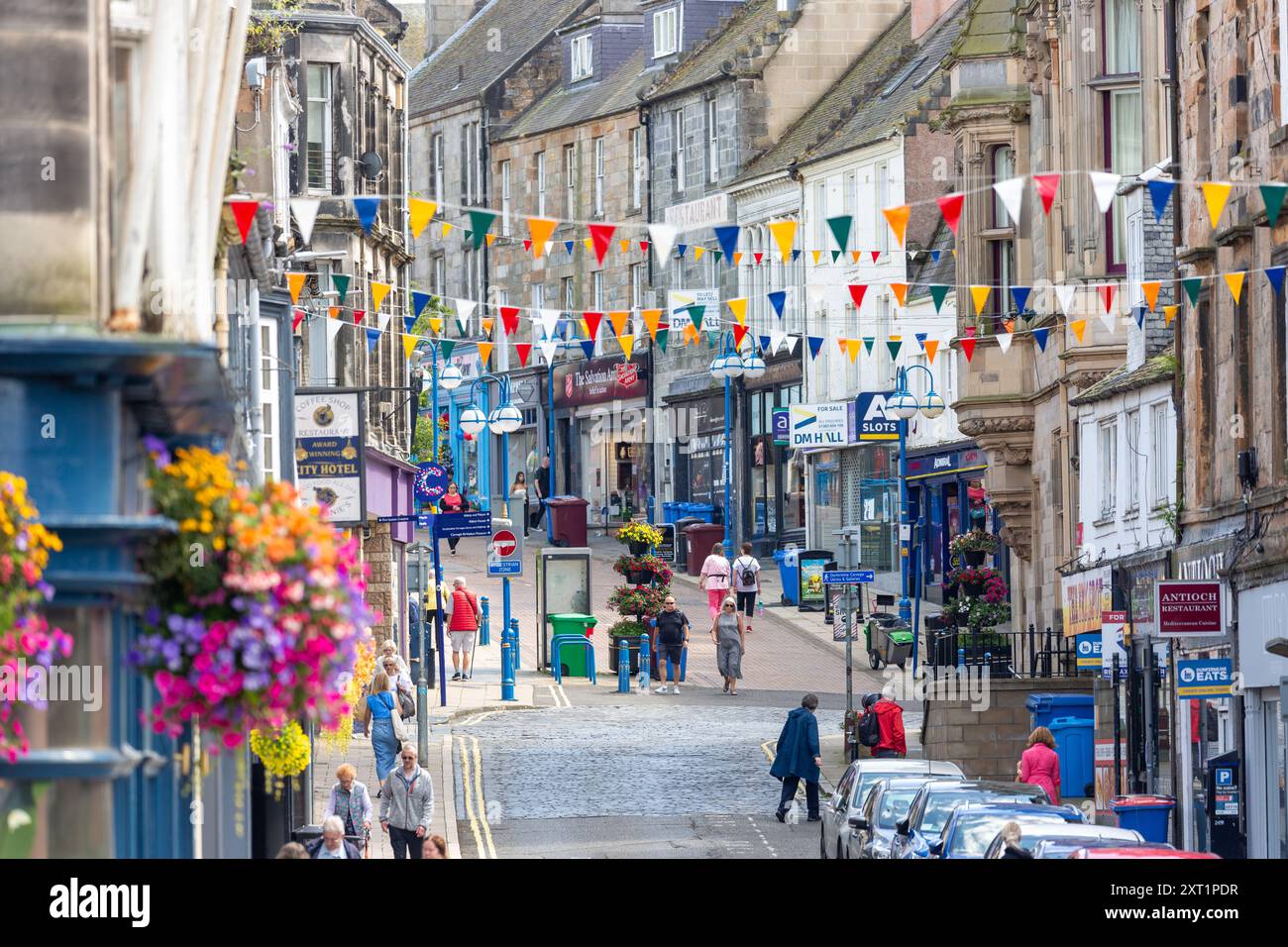 High street bridge hi-res stock photography and images - Alamy