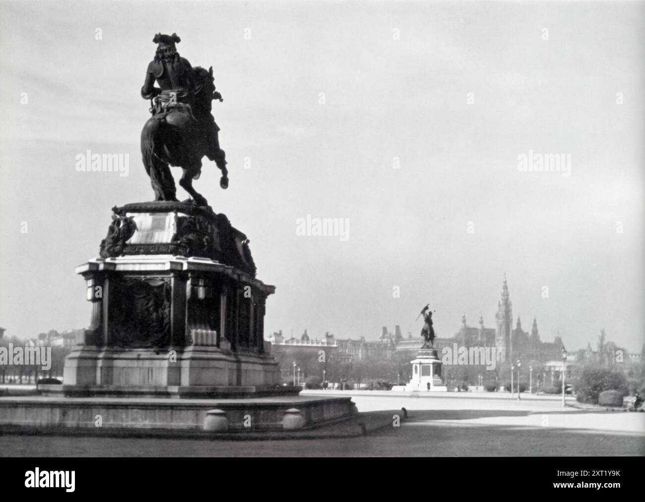 Adolf hitler speech vienna austria 1938 hi-res stock photography and ...