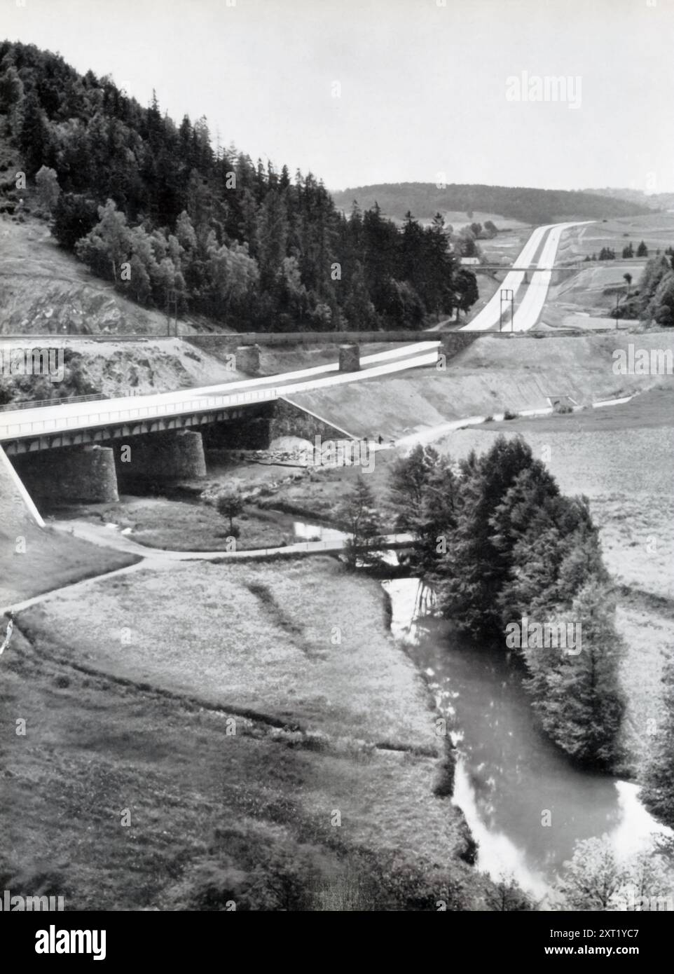 A photograph of the Reichsautobahn near Schleiz on the Leipzig-Nürnberg ...