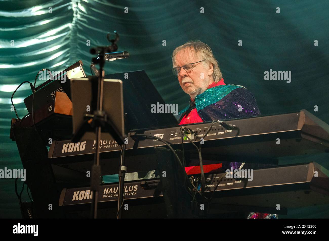 Richard Christopher Wakeman CBE, English keyboardist and composer best ...