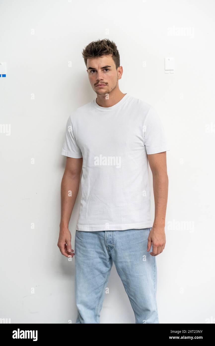 Plain hintergrund hi-res stock photography and images - Alamy