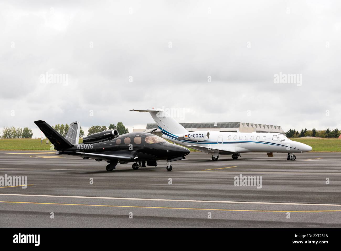 Cirrus g2 vision jet hi-res stock photography and images - Alamy