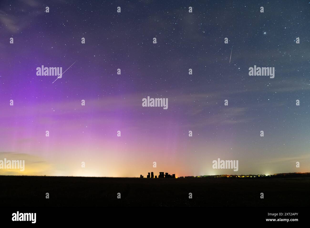 Perseid Meteor Shower and Aurora over Stonehenge Stock Photo - Alamy