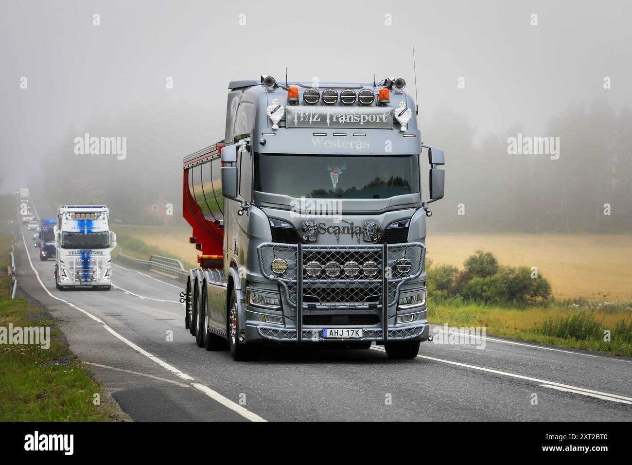 Scania tipper truck hi-res stock photography and images - Alamy