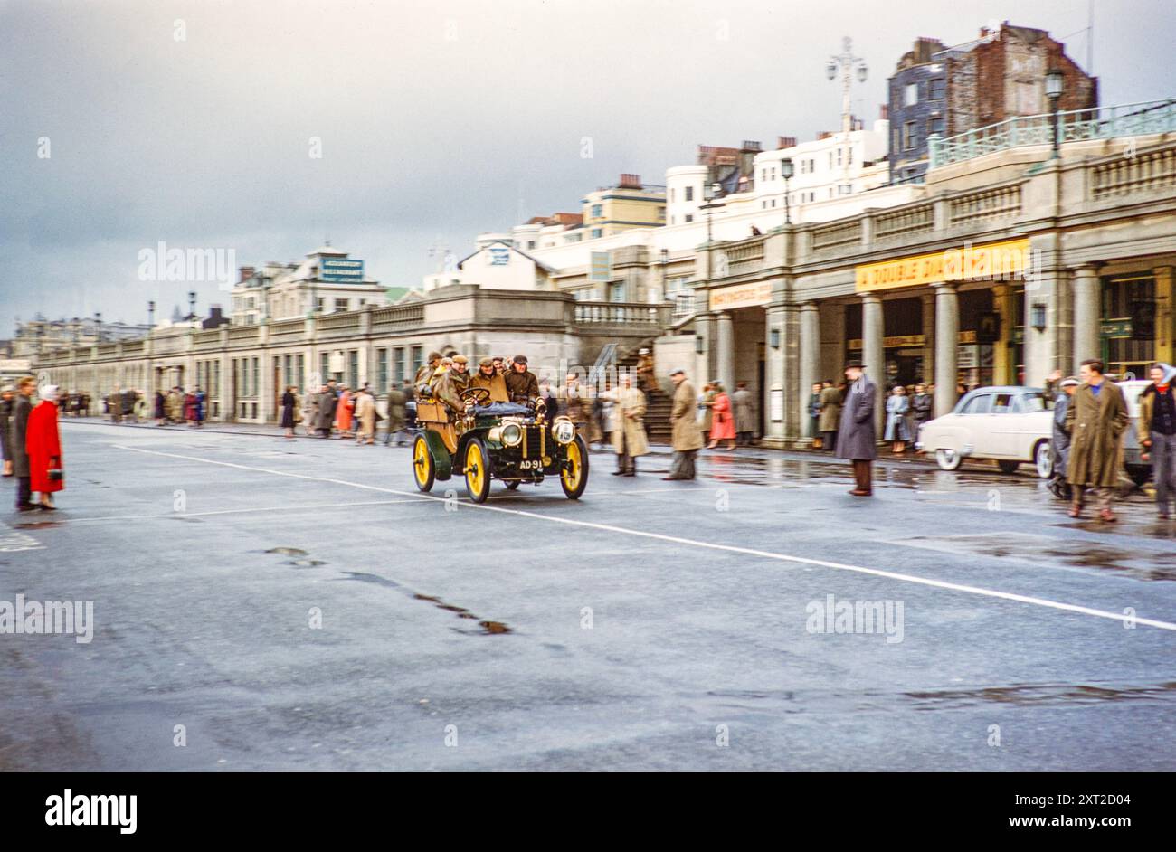 Old vintage vehicles for London to Brighton classic car rally, Brighton ...