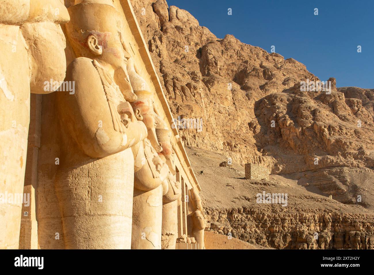 Egyptian god osiris hi-res stock photography and images - Alamy