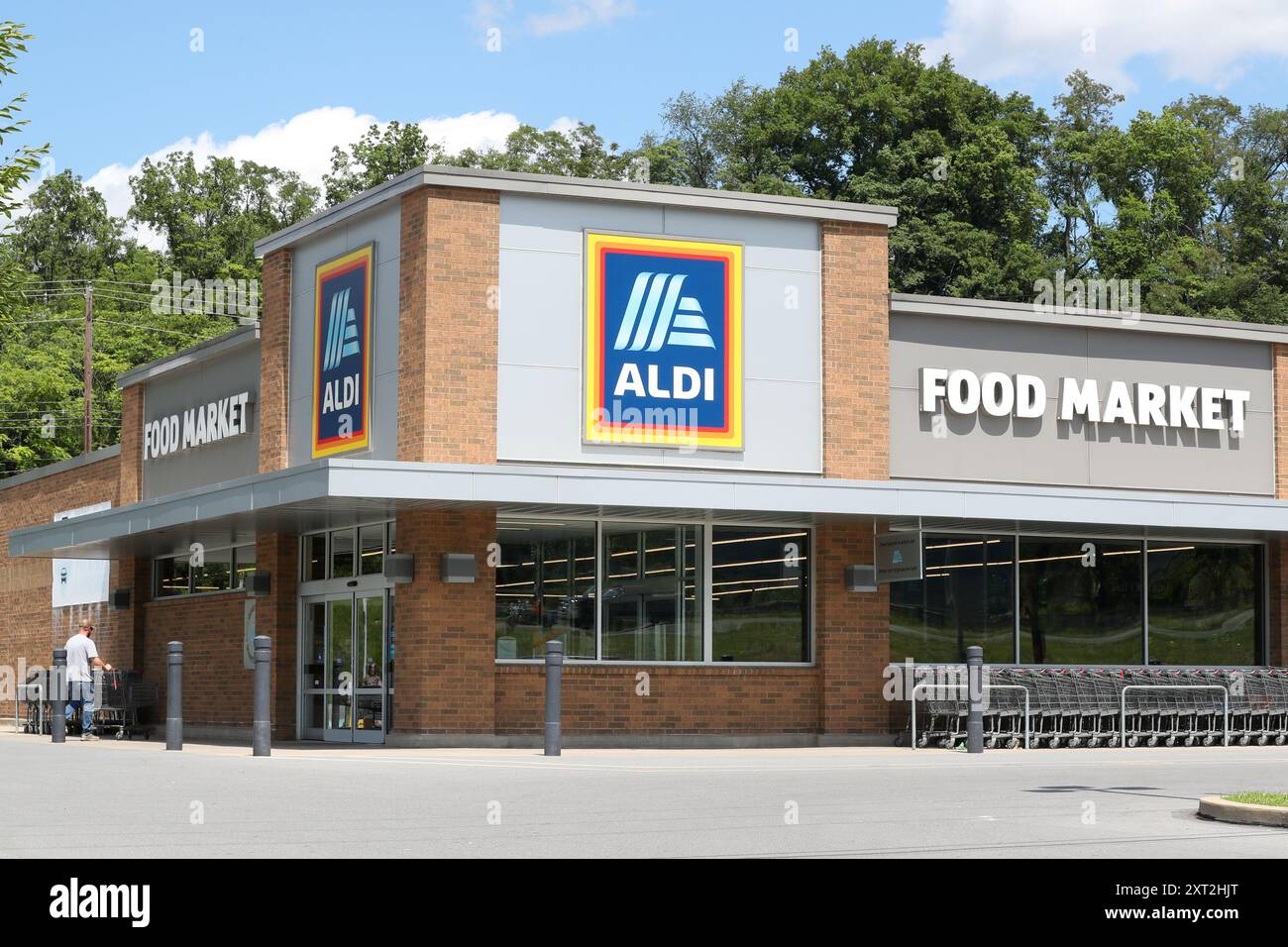 German grocer hi-res stock photography and images - Alamy