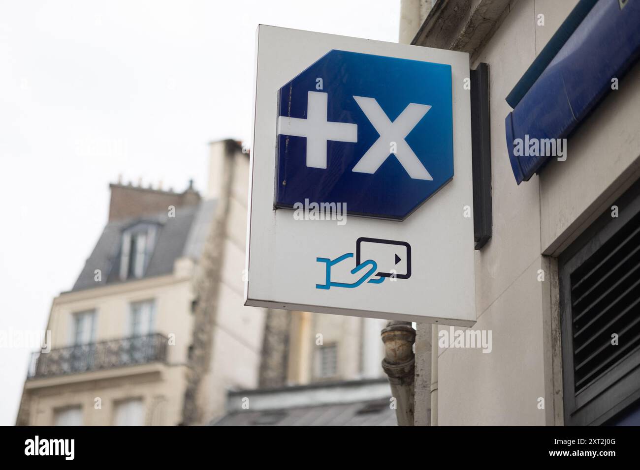 Bred bank paris hi-res stock photography and images - Alamy