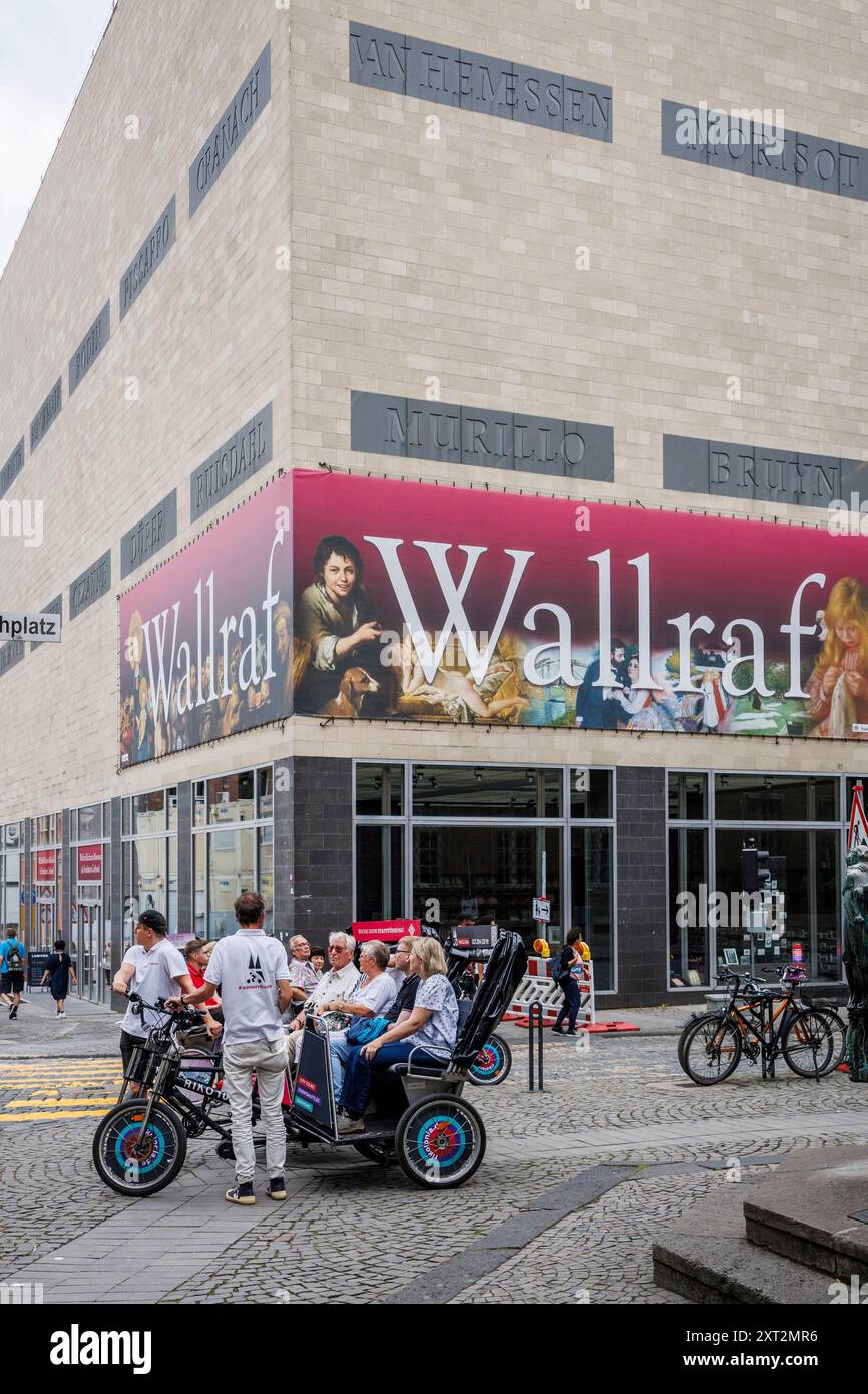 Wallraf-Richartz-Museum & Fondation Corboud in the old part of the town, tourist city tour in ...