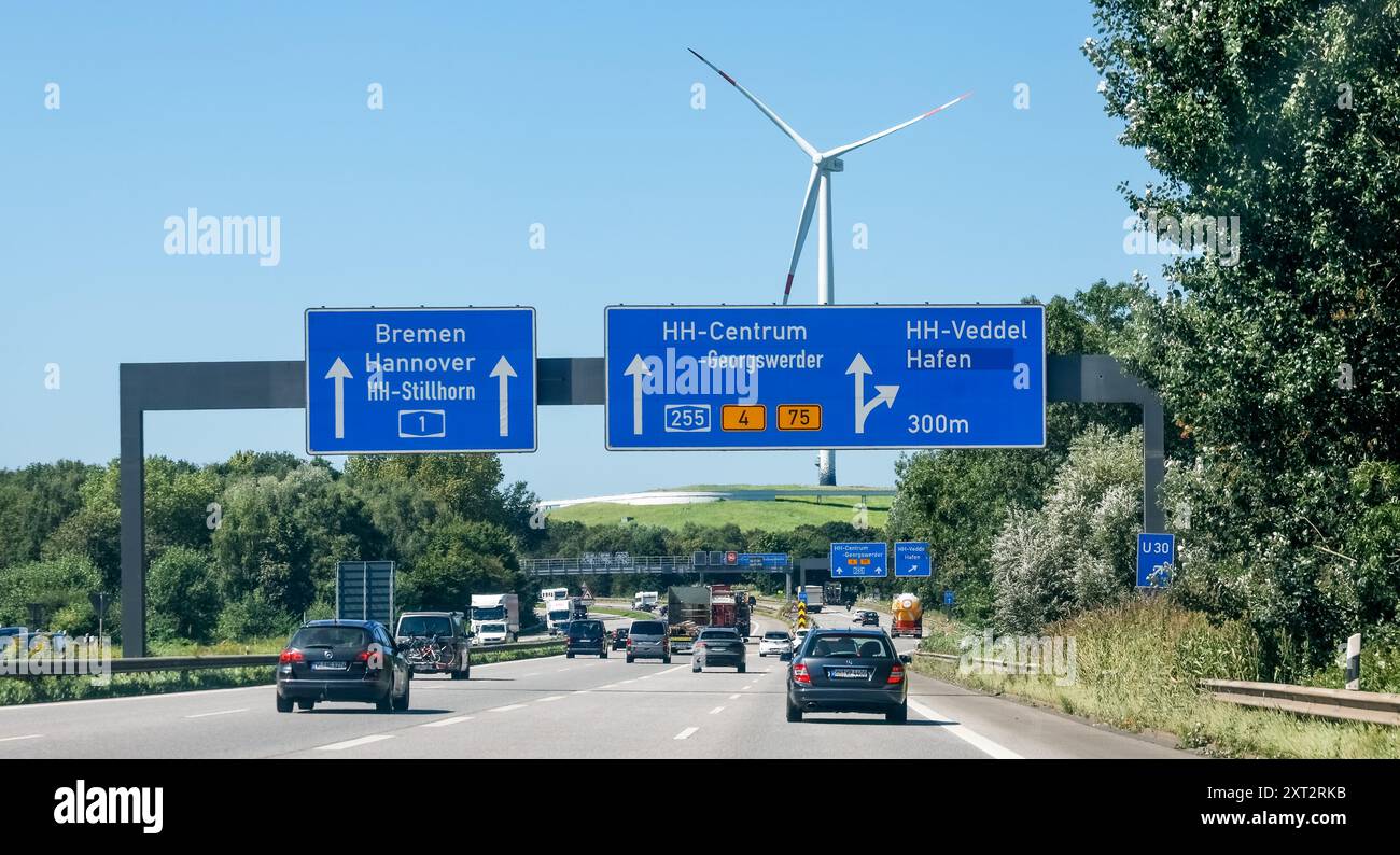 12 August 2024, Hamburg: View of the Georgswerder energy mountain with ...