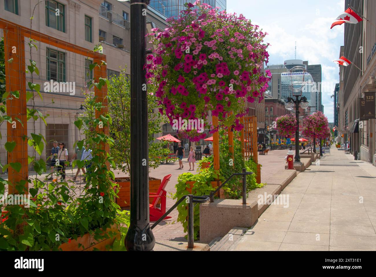 Ottawa downtown sparks street hi-res stock photography and images - Alamy
