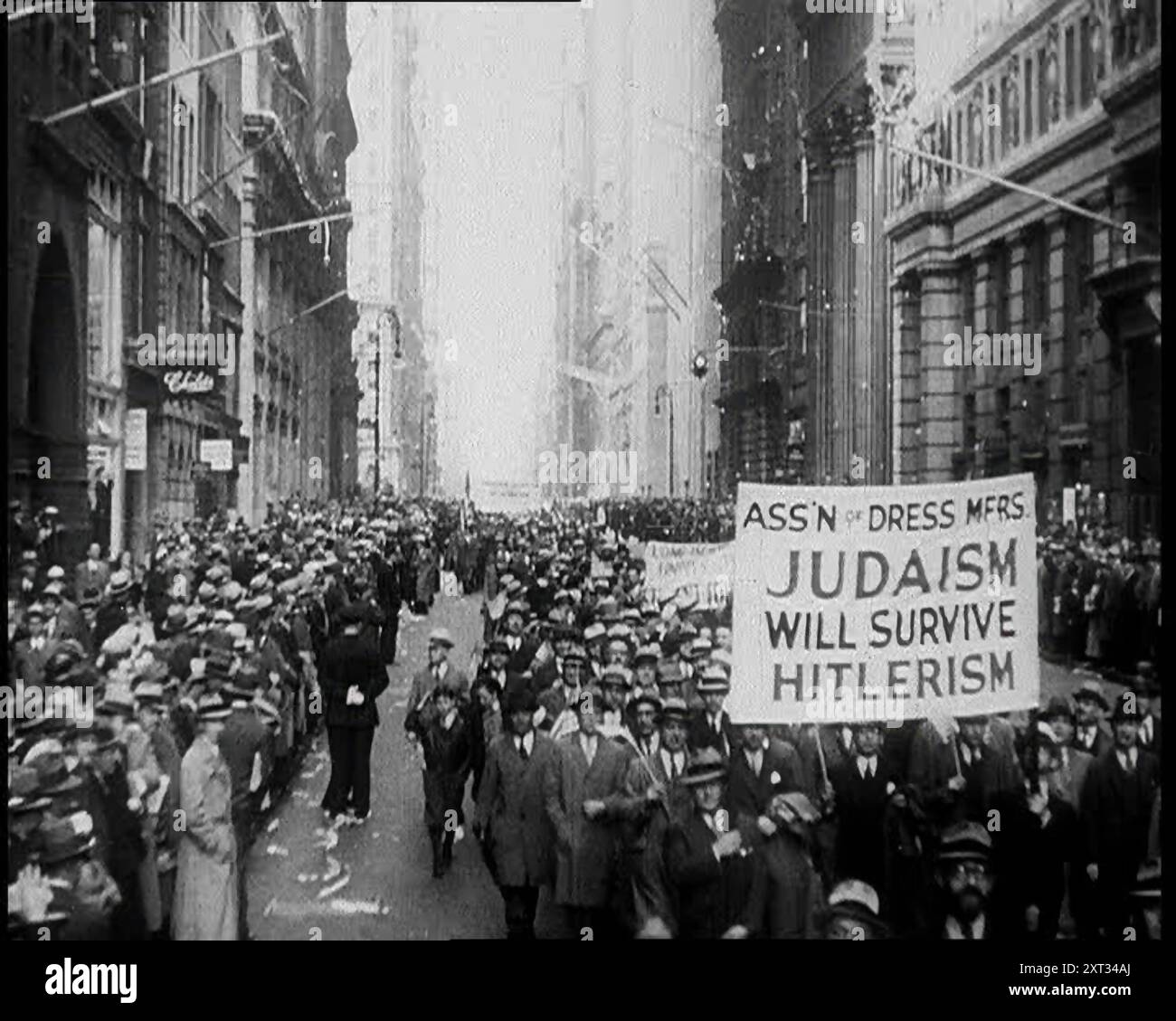 American anti fascists marching 1933 hi-res stock photography and ...
