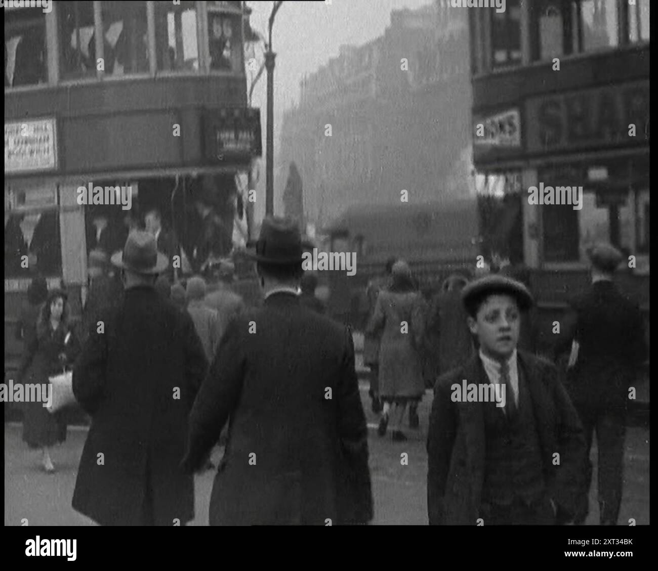 People Walking Around the Streets of London, 1930s. From "Time To ...